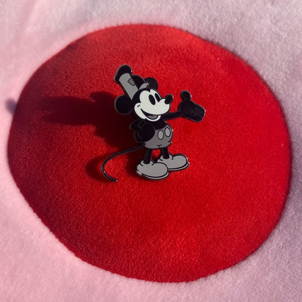 Vintage Steamboat Willy Mickey Mouse Collectible Pin - Gem